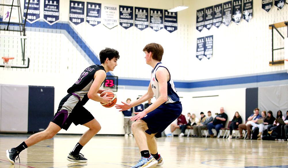 Wolves stay perfect with win over crosstown rival Mustangs | Owen Sound ...