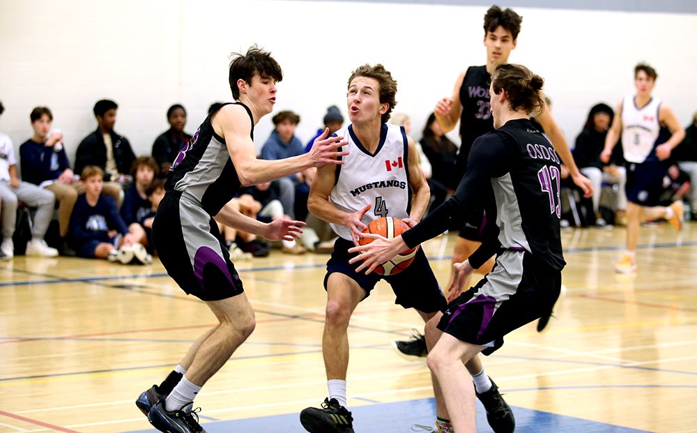 Wolves stay perfect with win over crosstown rival Mustangs | Owen Sound ...