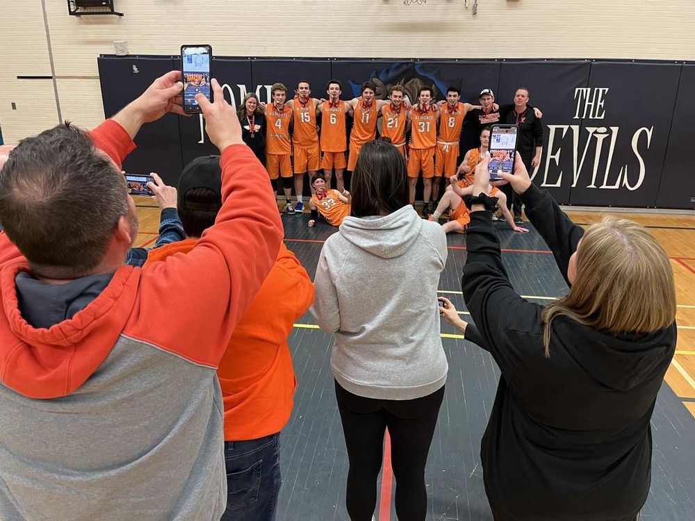 Almonte Thunderbolts bring EOSSAA title back to BBall's birthplace ...