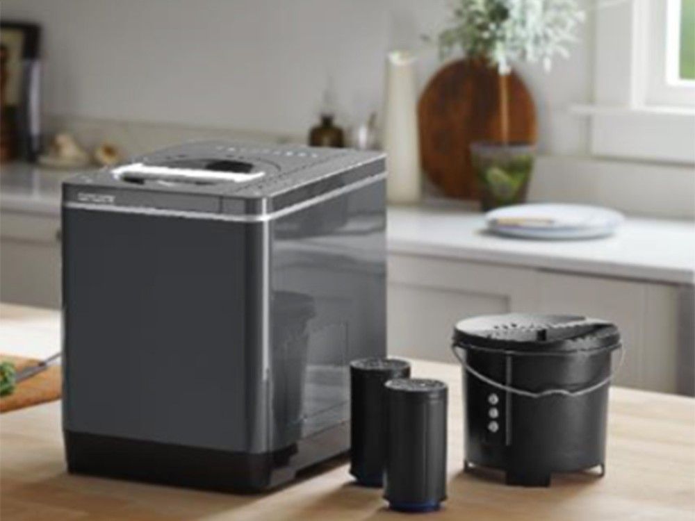 Norfolk County residents snap up countertop composters | Simcoe Reformer