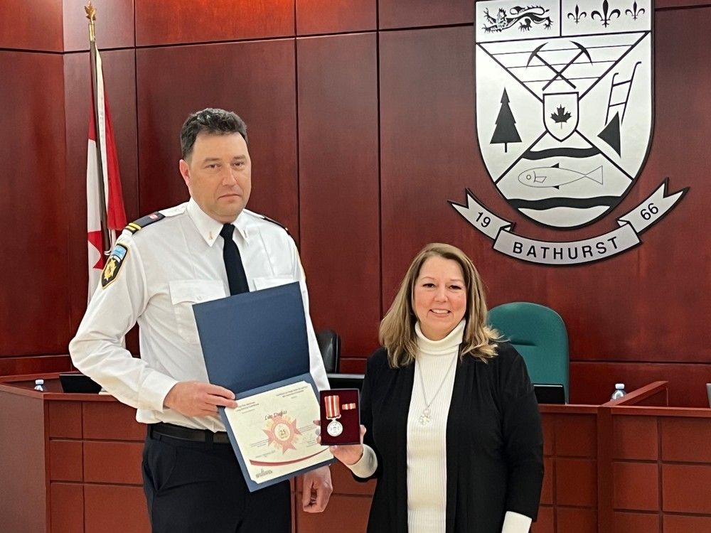 City of Bathurst honours firefighter for 25 years of service ...