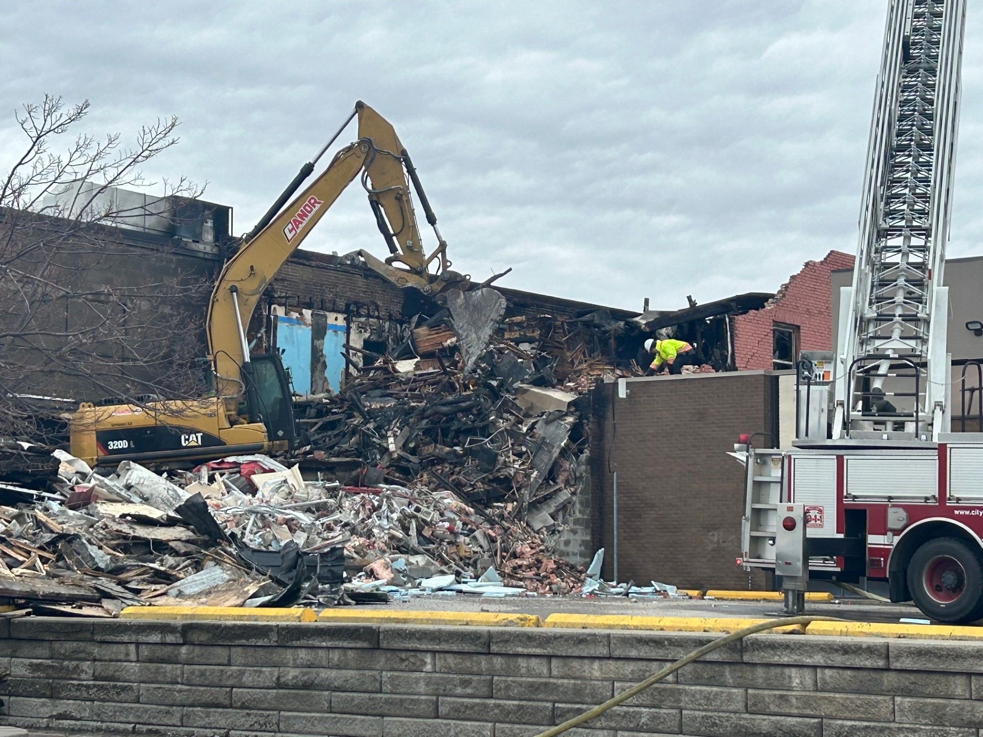 North Bay fire crews tried to get ahead of the fire | North Bay Nugget