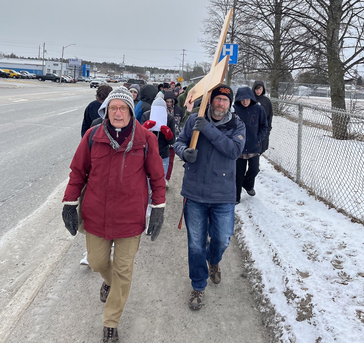 Gallery: Way of the Cross makes its way through Espanola | Sudbury Star