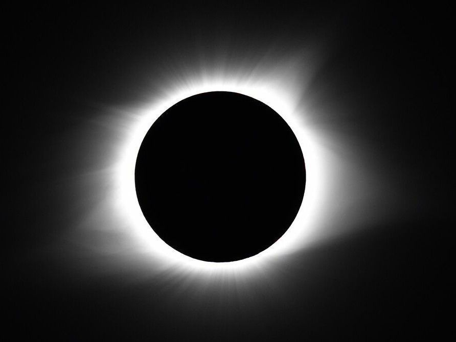 Grey-Bruce set to see 95 per cent eclipse of sun April 8 | Owen Sound ...