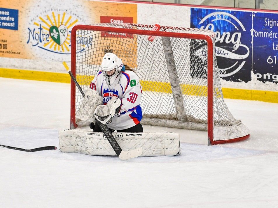 La Citadelle Patriotes win and lose at EOSSAA hockey event in Cornwall ...