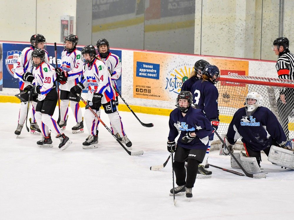 La Citadelle Patriotes win and lose at EOSSAA hockey event in Cornwall ...