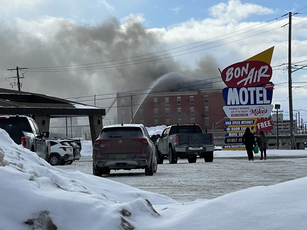 Fire breaks out at Empire Hotel | The Daily Press