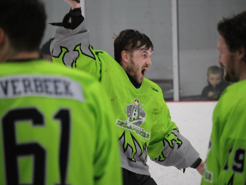 Gananoque Islanders beat North Dundas Rockets for EOSHL title ...