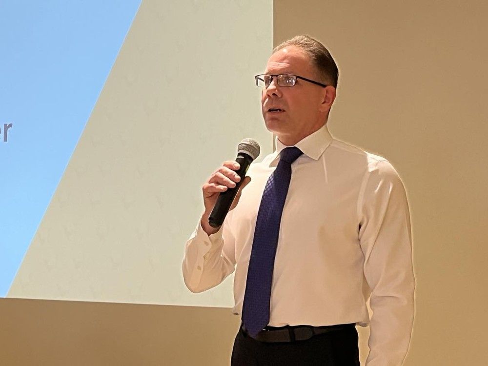 Home Hardware in spotlight at North Stormont Breakfast Connections ...