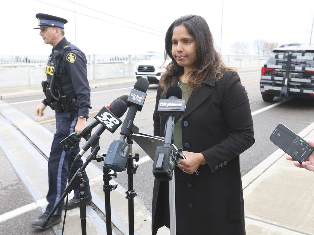 Grandparents, grandchild among 4 dead in wrong-way 401 pursuit crash ...