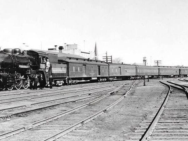 Overnight passenger train “The Northland” launches in 1937 | The Daily ...