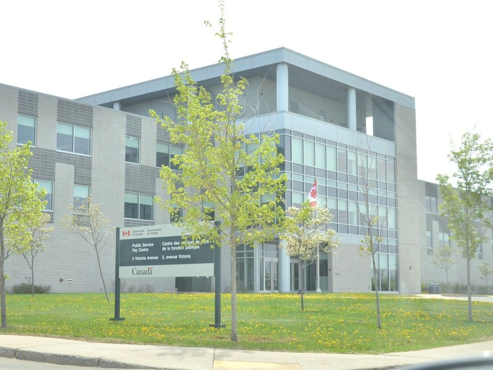 Union concerned as feds set to scrap Phoenix payroll system | Telegraph ...