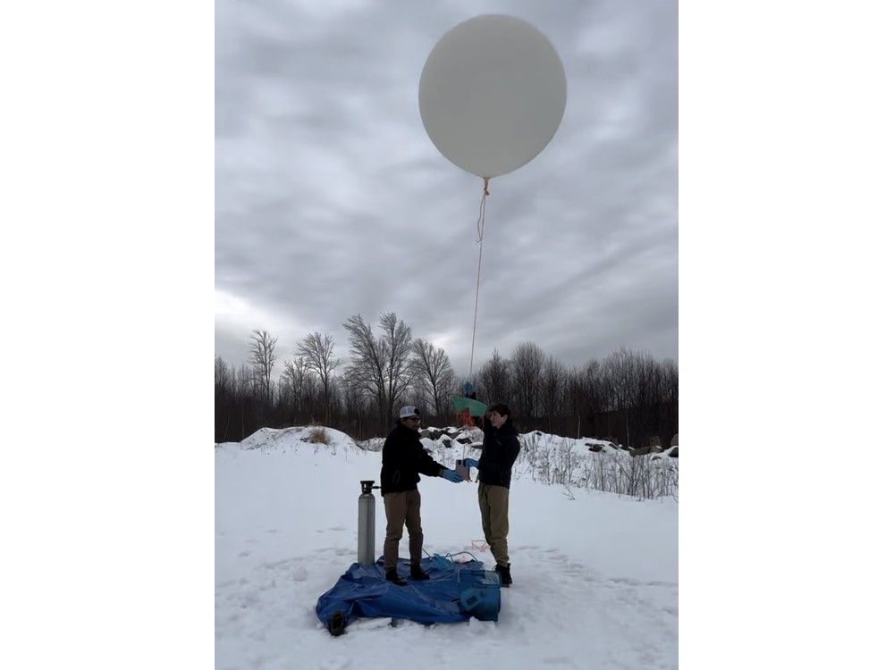 Reusable weather balloon lands students shot at national science fair ...