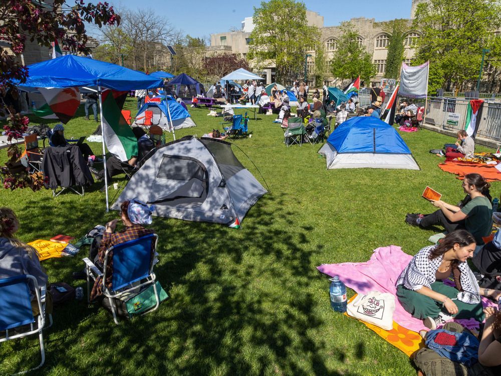 Pro-Palestinian protesters set up tents at Western University in London ...