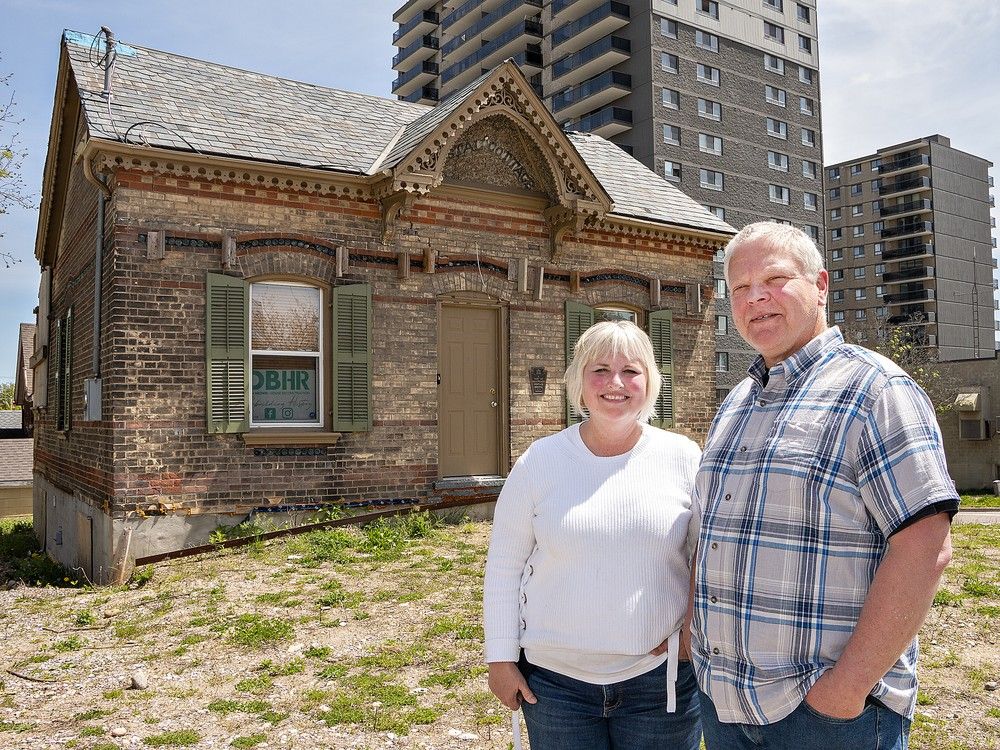 Brantford couple buy the Crystal Cottage with plans for restoration ...