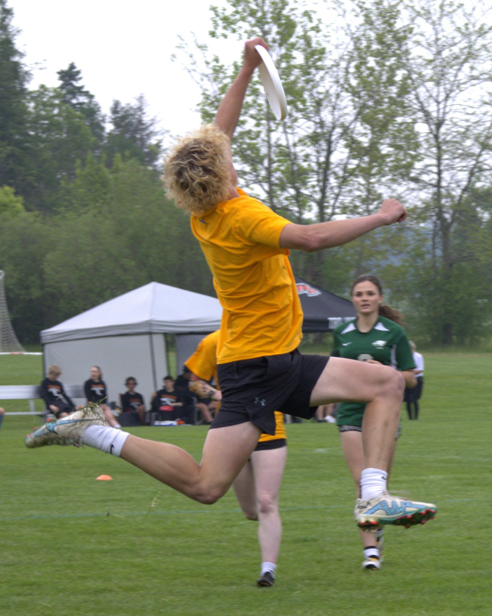 North Park wins ultimate frisbee championship | Brantford Expositor