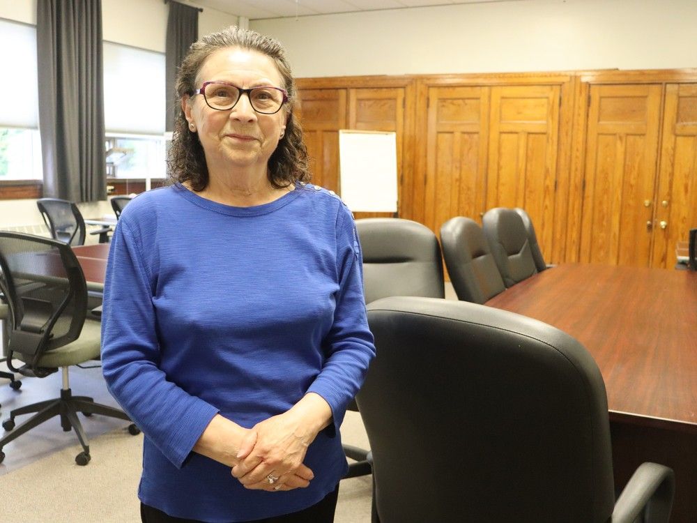 Sarnia woman completes high school at age 76 | The Sarnia Observer