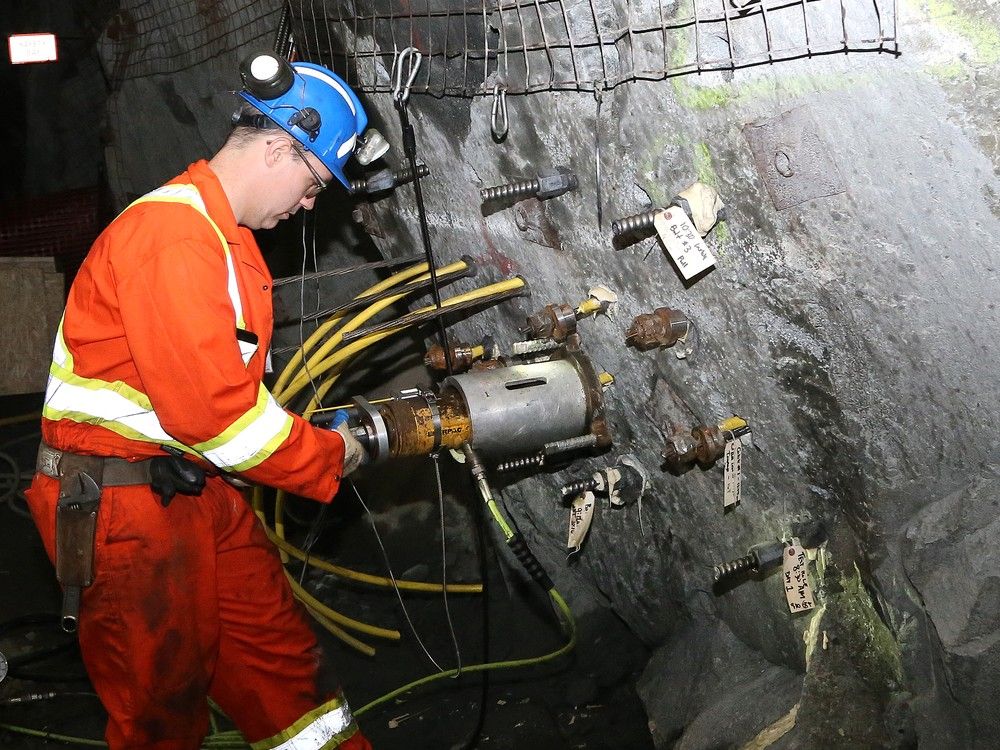 Sudbury gallery: Onaping hosts mining show | Sudbury Star