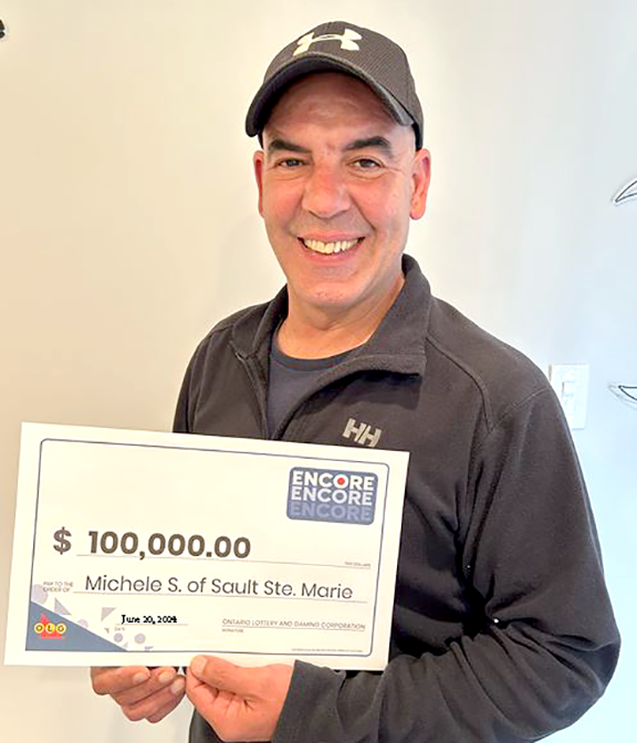 Michele Stefanizzi wins $100,000 | Sault Star