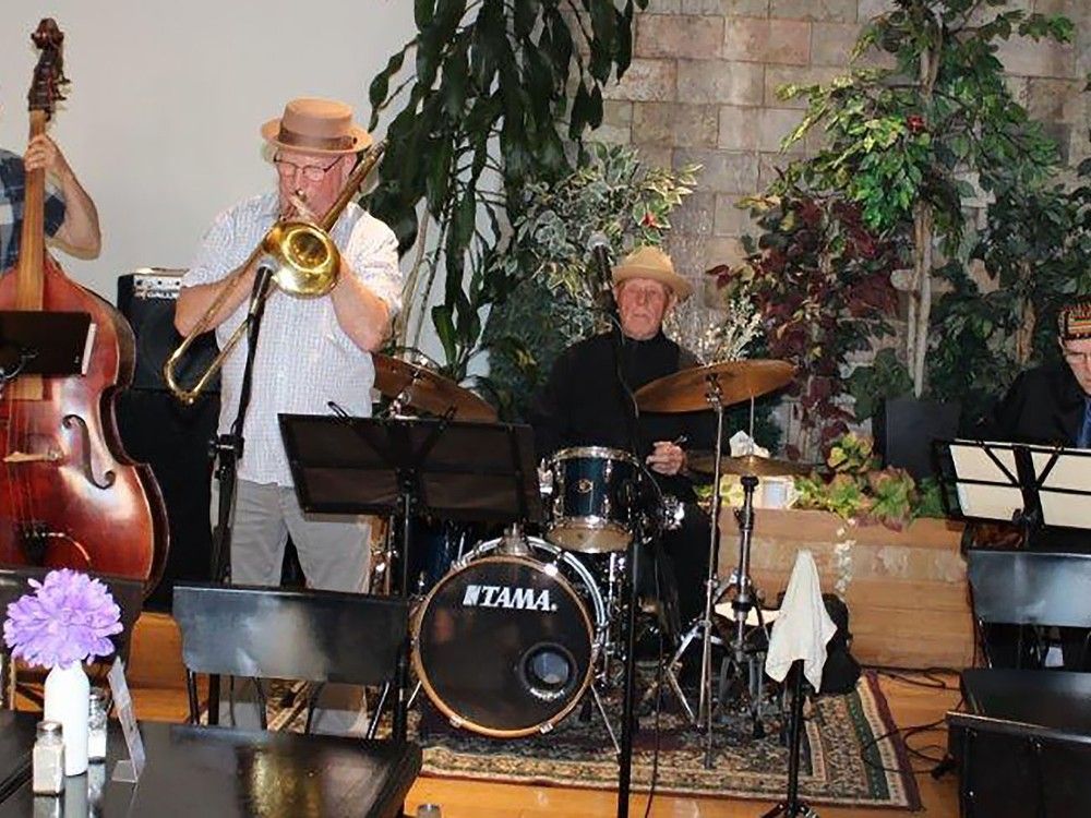 The Belleville Club | Belleville Intelligencer