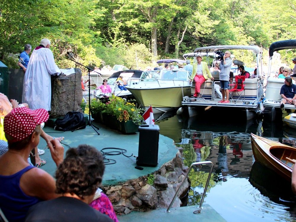 Summer services return to Half Moon Bay | The Napanee Guide