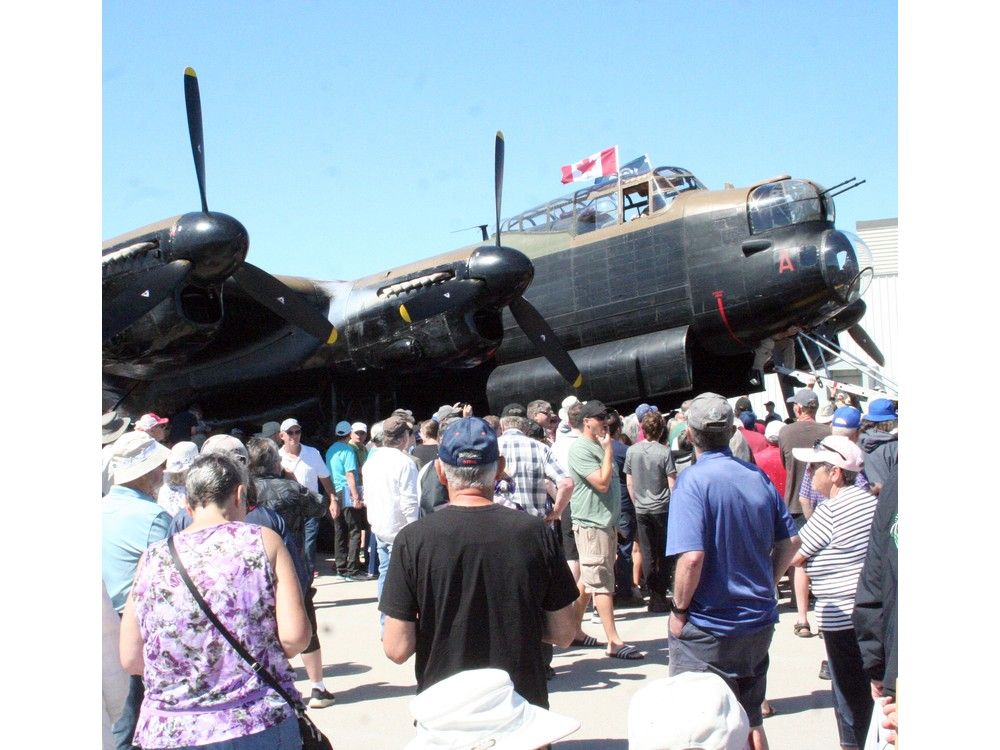 Thousands flock to Goderich airport to see Lancaster’s return ...