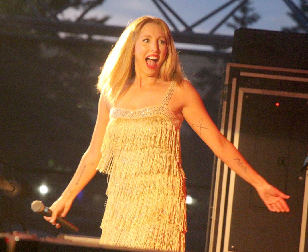 Taylor and friends Spice it up downtown: GALLERY | Sault Star