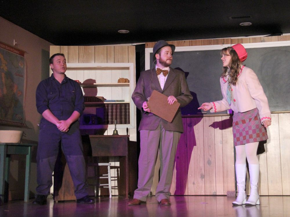 Stone Fence Theatre's production of Miss Pringle's Mini-Skirt opens ...
