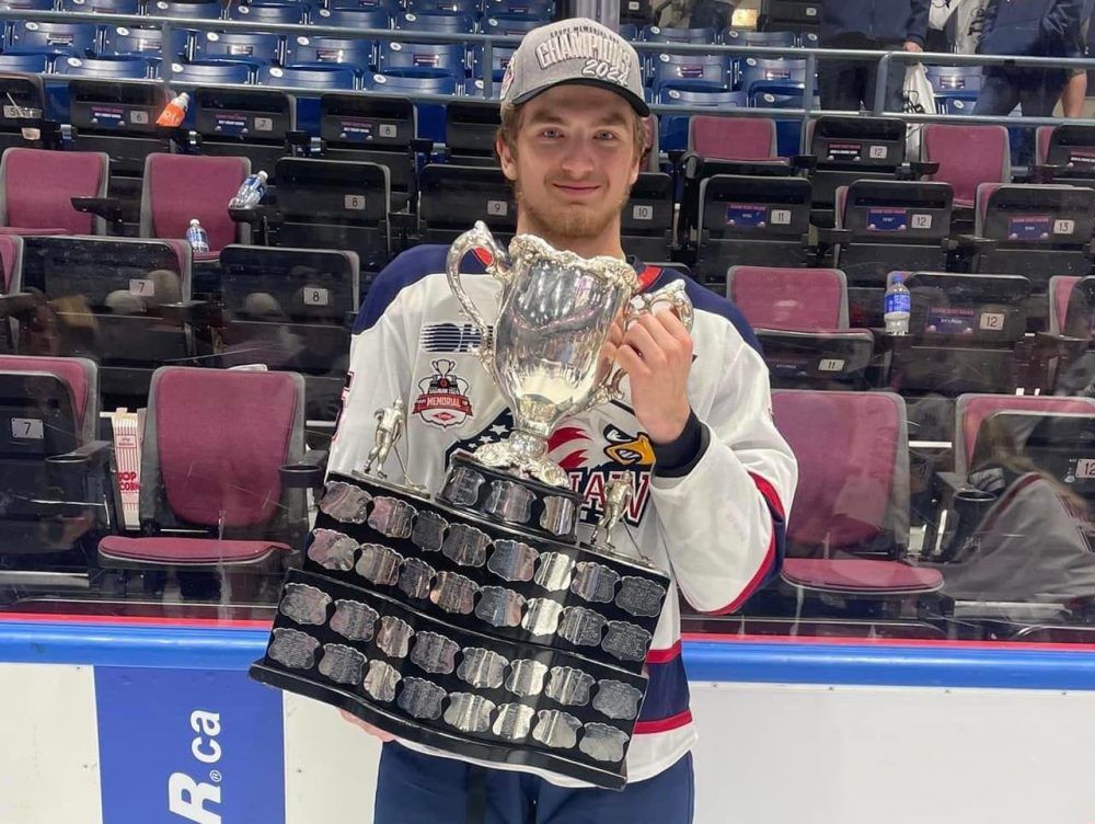 Josh Glavin shares Memorial Cup with friends and family | The Sarnia ...