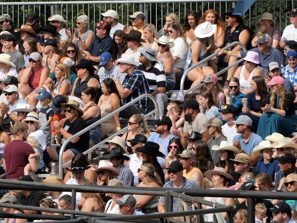 2024 Norfolk Pro Rodeo lassos big crowd | Simcoe Reformer