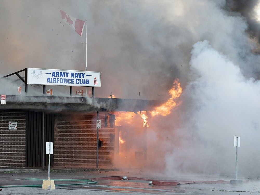 Major fire destroys part of Mohawk Plaza | Brantford Expositor