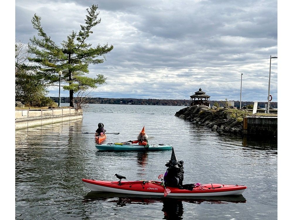 Witches and warlocks on the water | Belleville Intelligencer