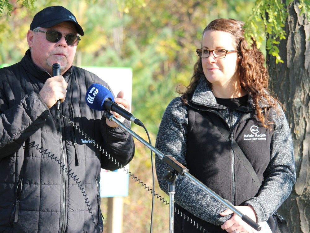Eamer's Corners P.S. students make their mark in Cornwall urban forest ...