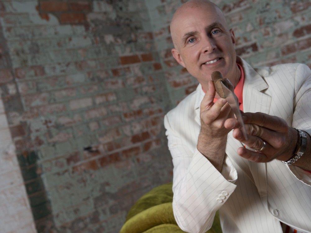 Entertainer raised near Forest juggling longstanding career | St ...