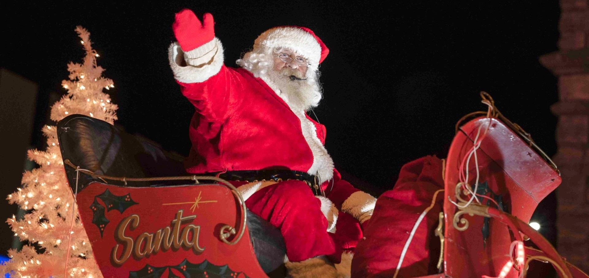 QW Chamber judges select Santa Claus Parade winners | Belleville ...