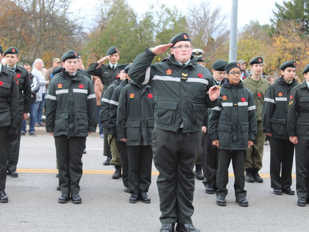 Large crowd gathers at Simcoe's Remembrance Day service | Simcoe Reformer