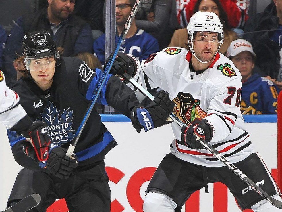 T.J. Brodie scores first goal for Chicago Blackhawks | Chatham Daily News