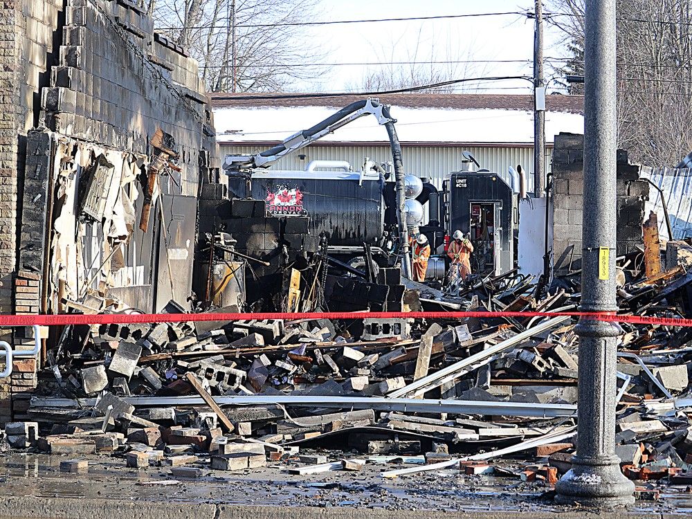 $3M fire tears through Southwestern Ontario town's core | Chatham Daily ...