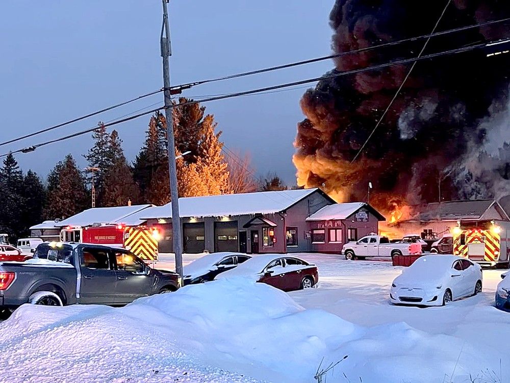 No injuries, but major damage from fire at Cache Bay business | North ...