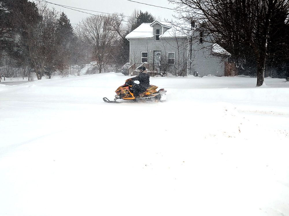 Snow squalls expected to continue into Sunday, all roads now open ...