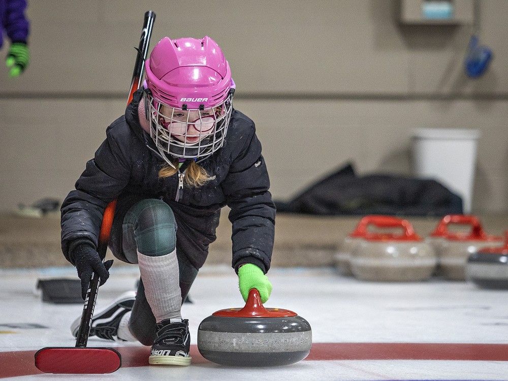 Youth curling program in Simcoe makes the sport fun | Simcoe Reformer