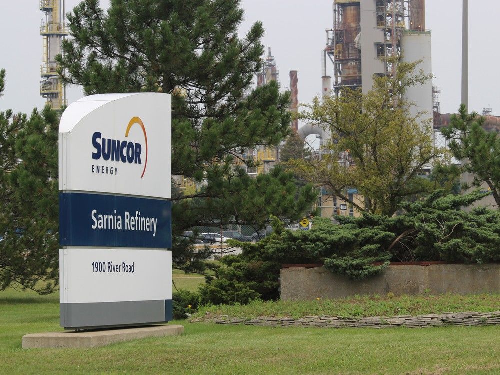 Suncor reports incident 'involving the St. Clair River' in Sarnia | The ...