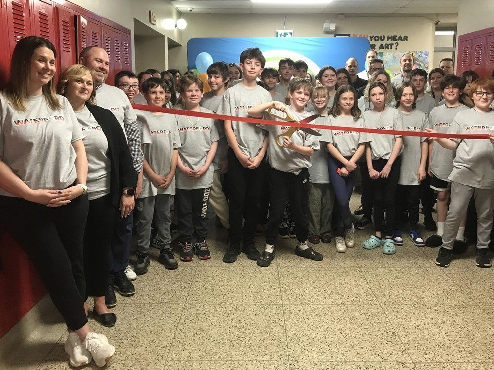 More than 60 elementary school students move into high school | Simcoe ...