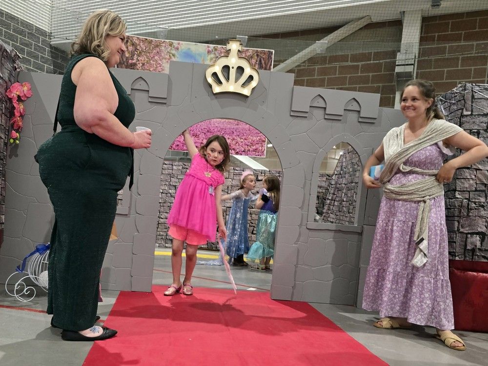 Kinettes welcome a sold-out crowd to annual Princess Ball in Cornwall ...