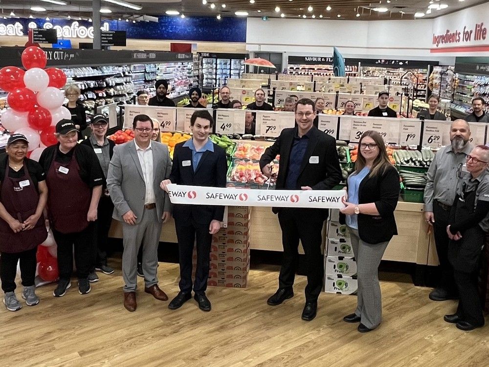 Safeway Kenora bigger and better than ever following grand re-opening ...