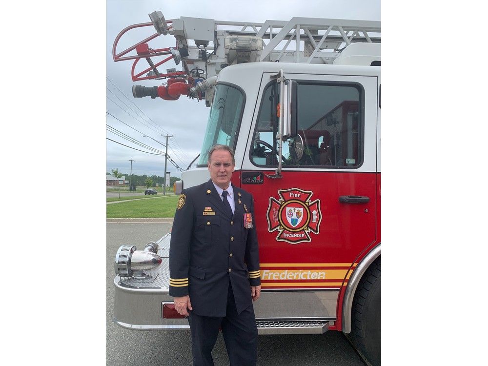 Assistant deputy fire chief retires, plans to write department's ...