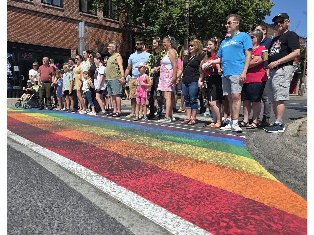Rainbow crosswalk in Cornwall's downtown becomes symbol of Pride ...