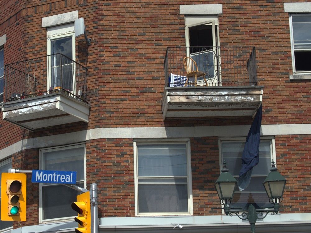 Cornwall Fire Services respond to active fire on Montreal Road ...