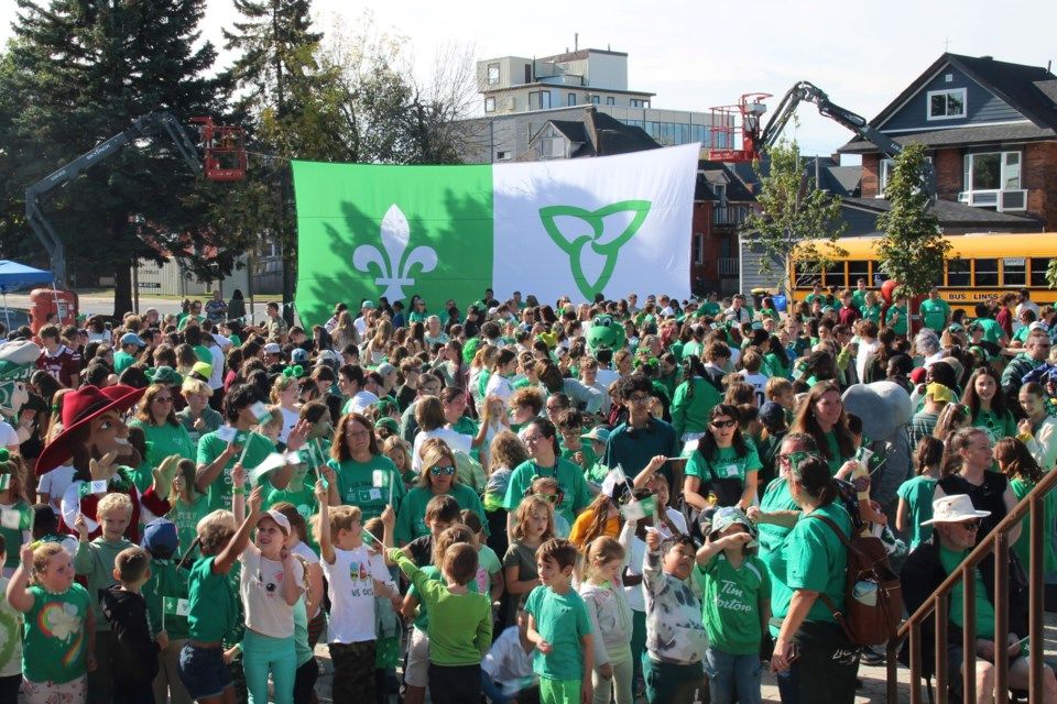 Franco-Ontarian Day celebration draws huge crowd to City Hall | North ...