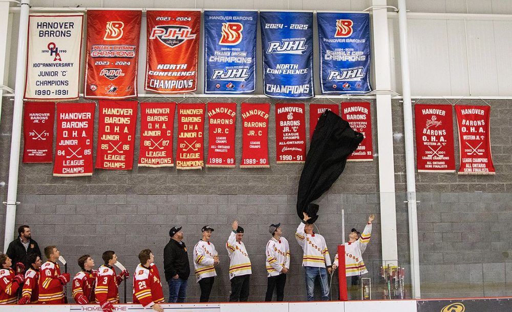 Barons win after unveiling championship banner | Hanover Post
